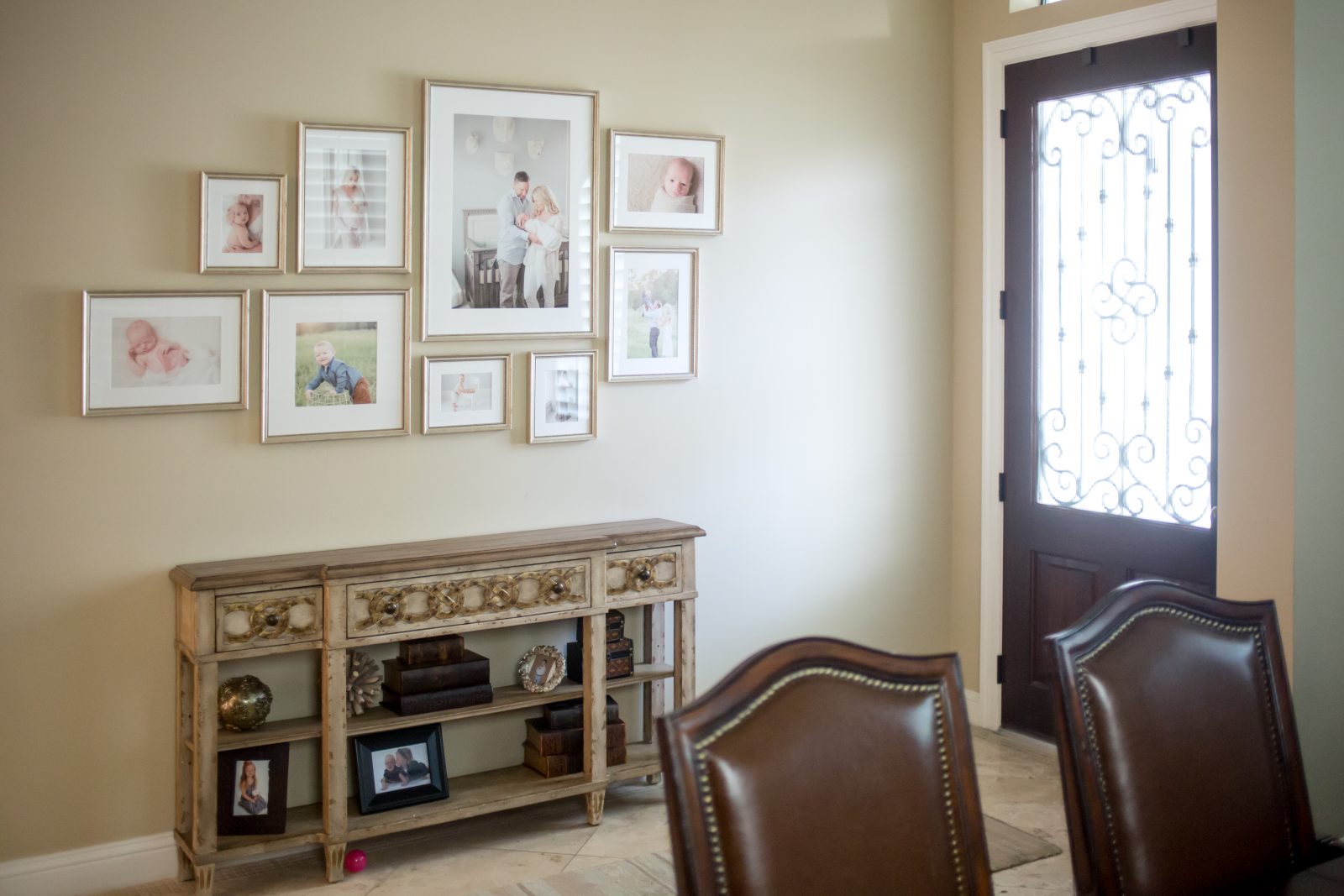 10 Stunning Gallery Wall Designs for your New Family Pictures - Fresh ...