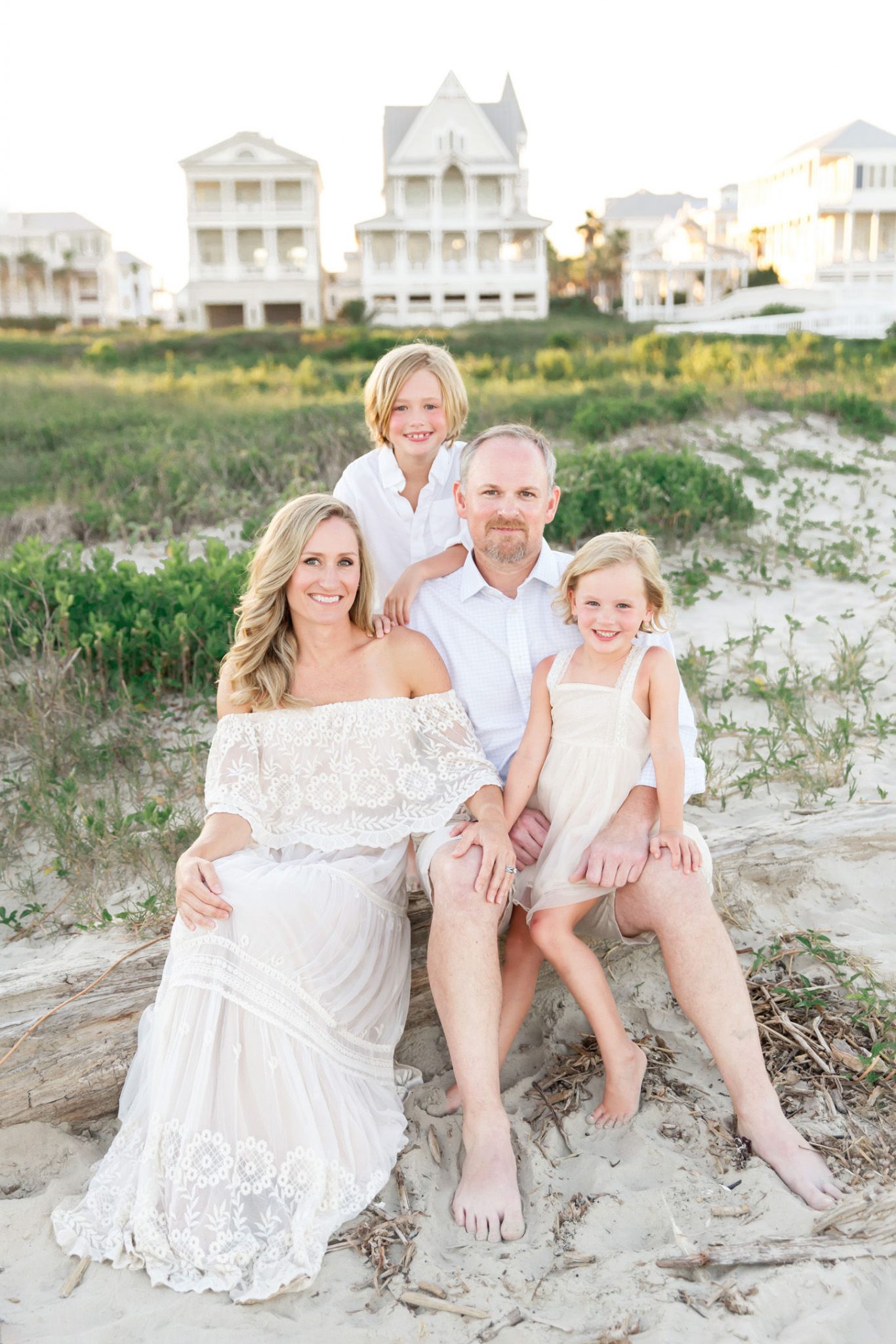 Pastel Family Pictures On The Beaches of Galveston - Fresh Light ...