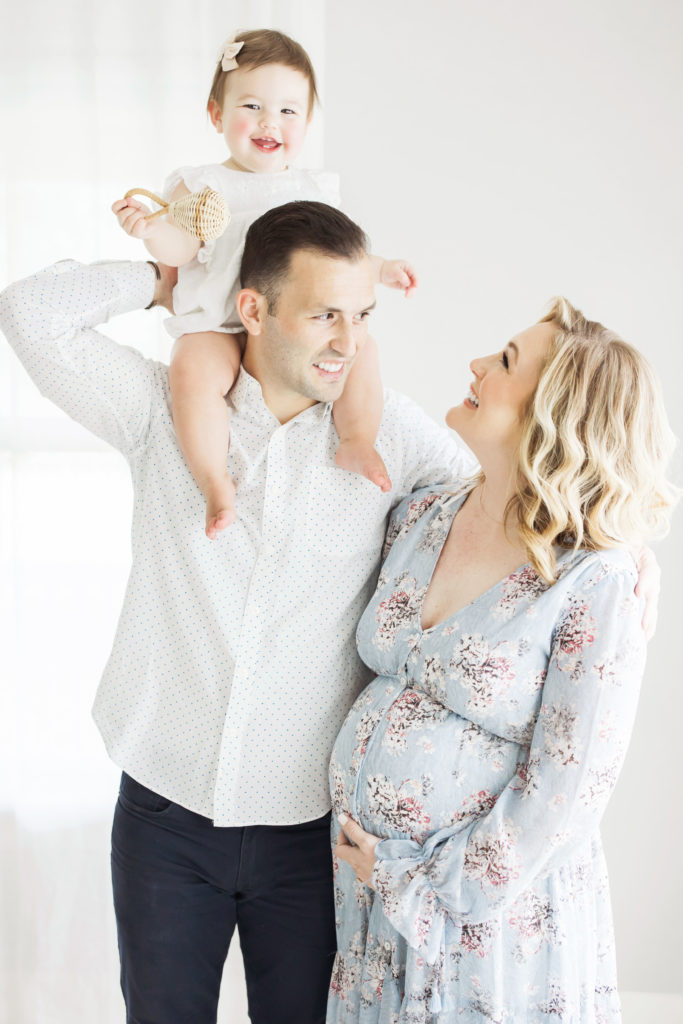 10 Stunning Gallery Wall Designs for your New Family Pictures - Fresh ...